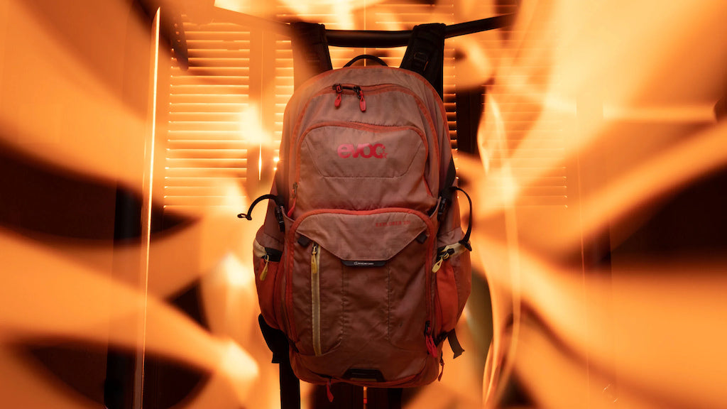 Old Gold: Explorer 30 Backpack | Pinkbike Feature – EVOC Sports US